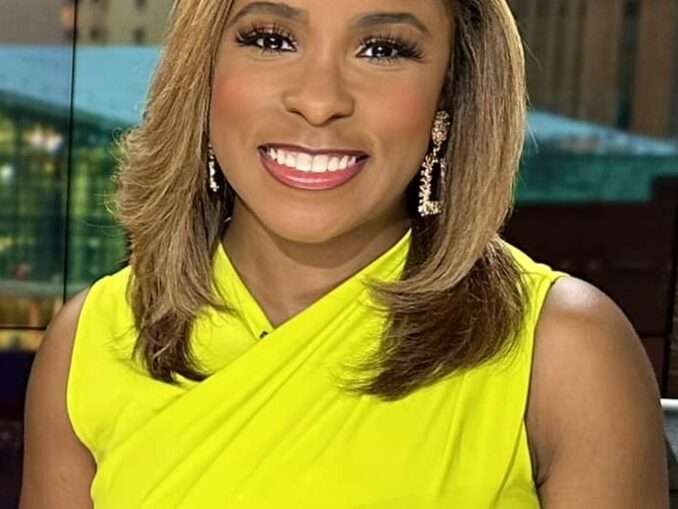 Gabriella Galati: WPVI-TV Sports Reporter & Anchor - Bio & Career